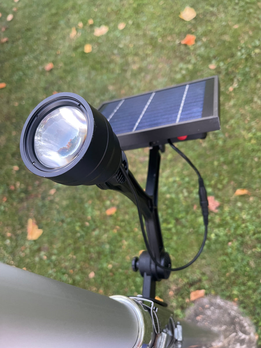 Solar Flagpole Spotlight CREE - Commercial & Residential Flag Lighting ...